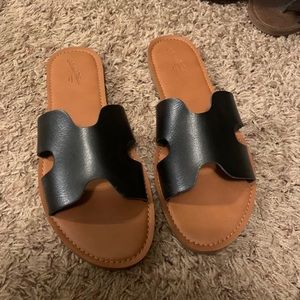 Universal Thread Shoes | Brown Strap Sandals | Poshmark